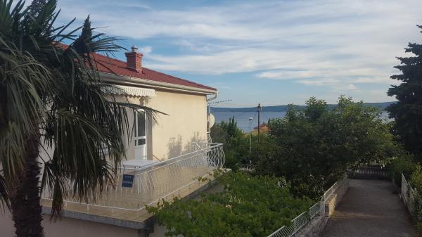 Apartments Selce - Apartment Slavica | Direct-Croatia.com