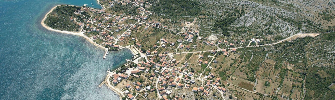 Apartments in Raslina | Direct-Croatia.com