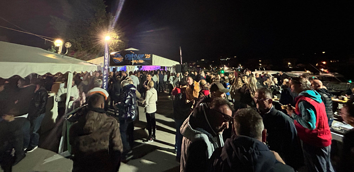 Crnilo Cup - Lukoran on Ugljan accommodation and apartments nearby ...