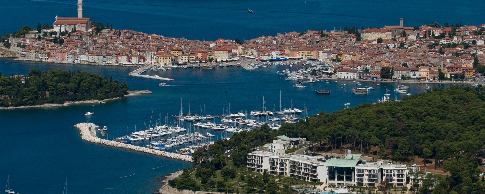 ACI Marina Slano accommodation and apartments nearby | Direct-Croatia.com