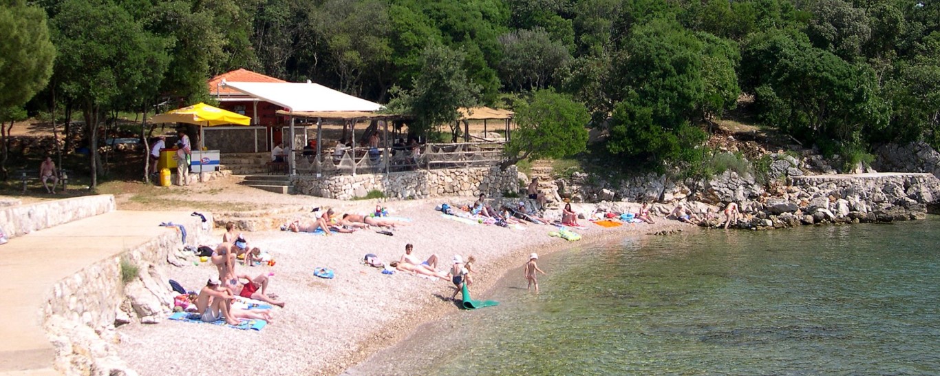 Jert Beach Pinezici accommodation and apartments nearby | Direct ...