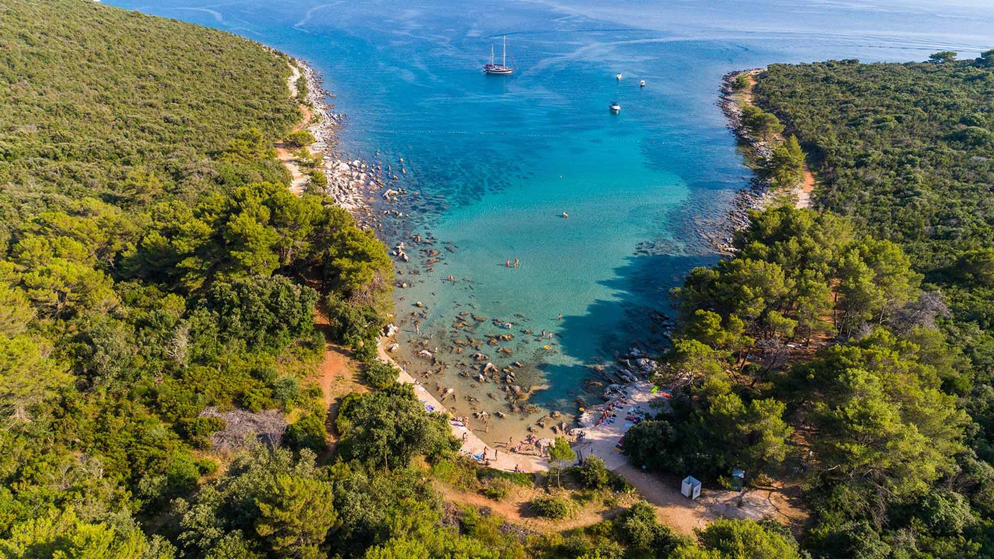 Južna luka beach on Ugljan accommodation and apartments nearby | Direct ...