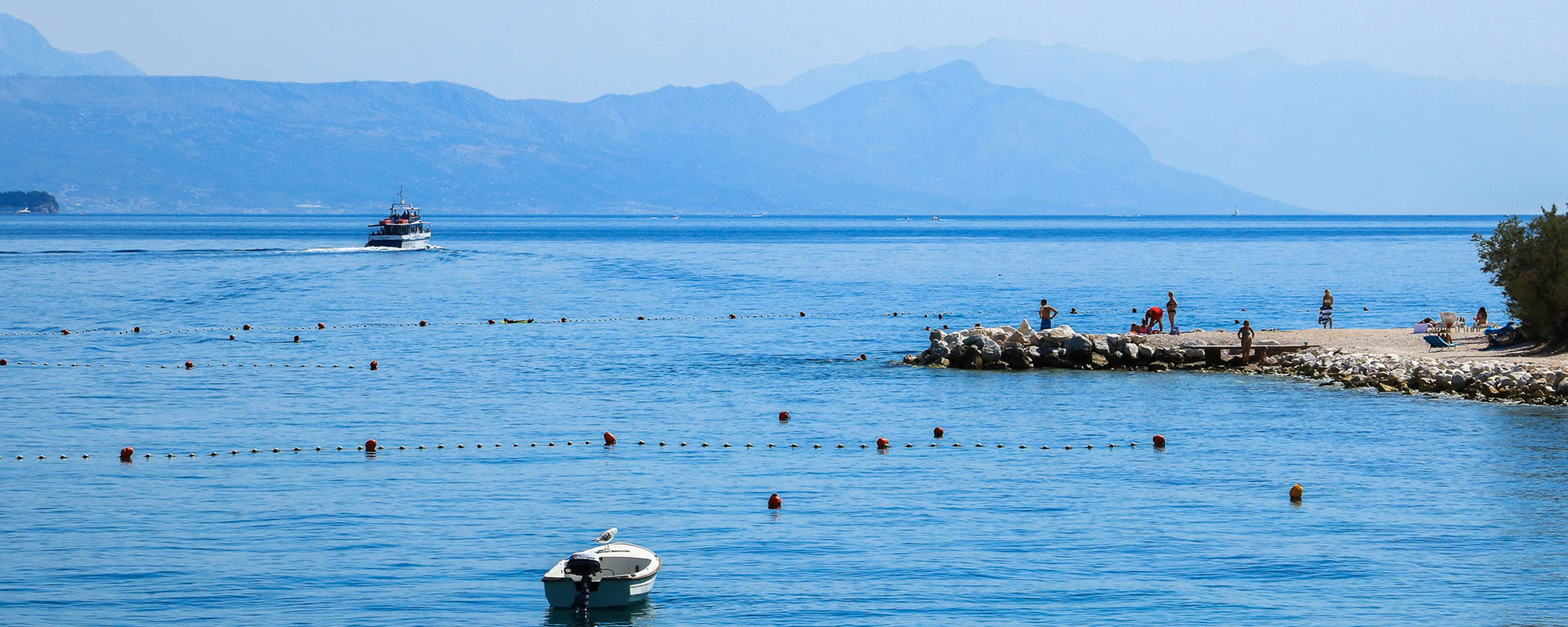 Slatine beach Ciovo accommodation and apartments nearby | Direct ...