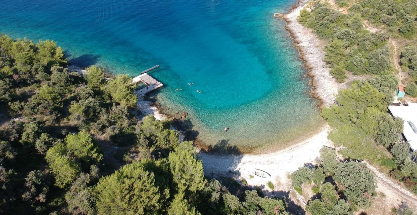 Apartments in Žut | Direct-Croatia.com